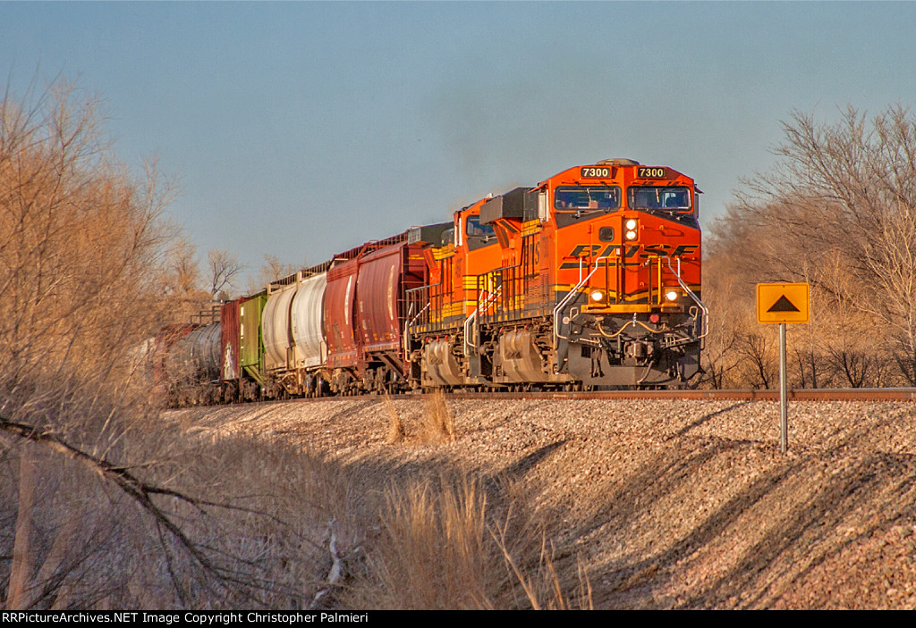 BNSF 7300 Leads H-DILKCK1-05